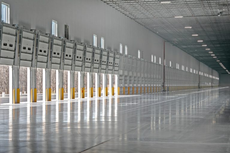 Ox Rigid Polyiso Insulation Completes Interior of 860,000-Square-Foot ...